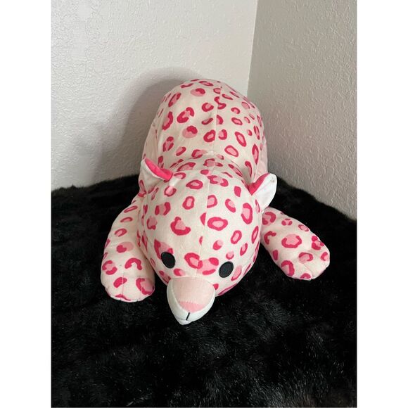 Squishmallows | Toys | Squishmallow 22 Hugmallow Pink Cheetah Doreen ...